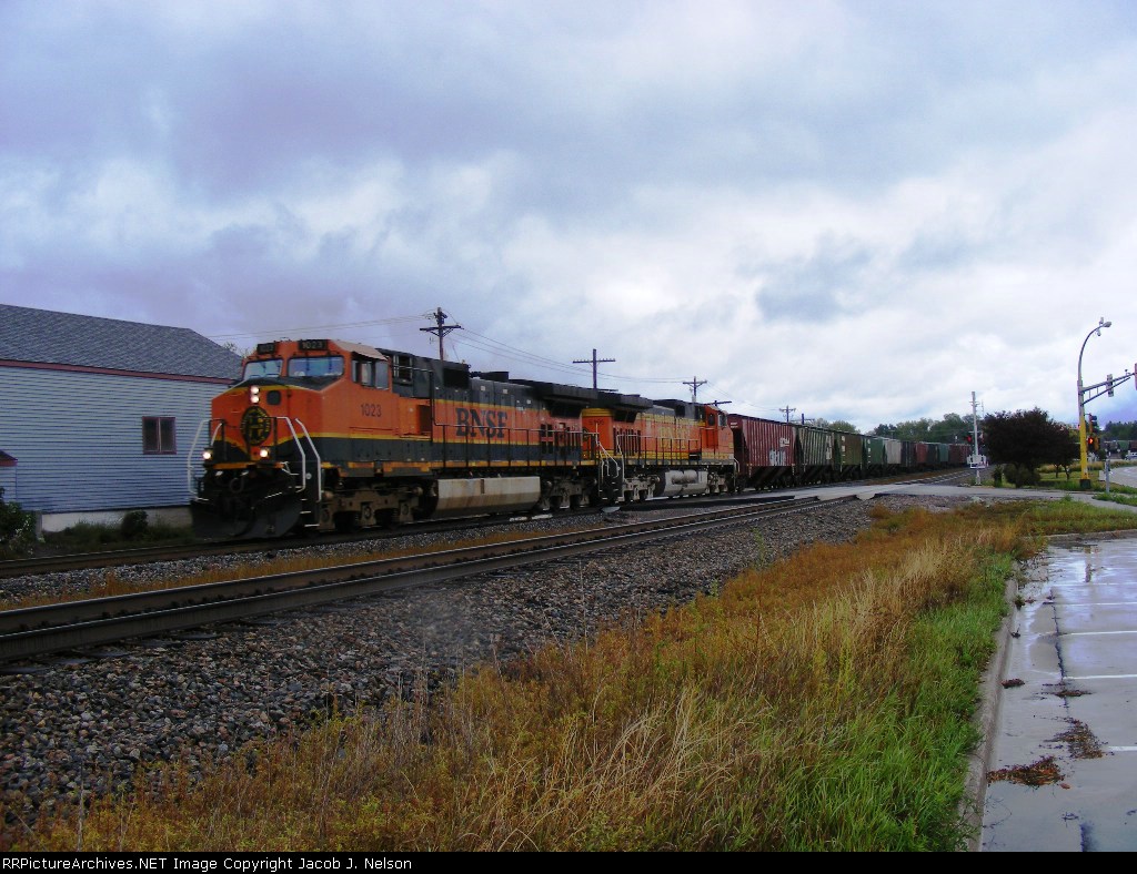 BNSF 1023